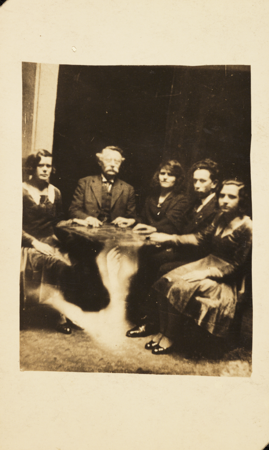 10 spooky photos of ghosts from the 1920s | All About History
