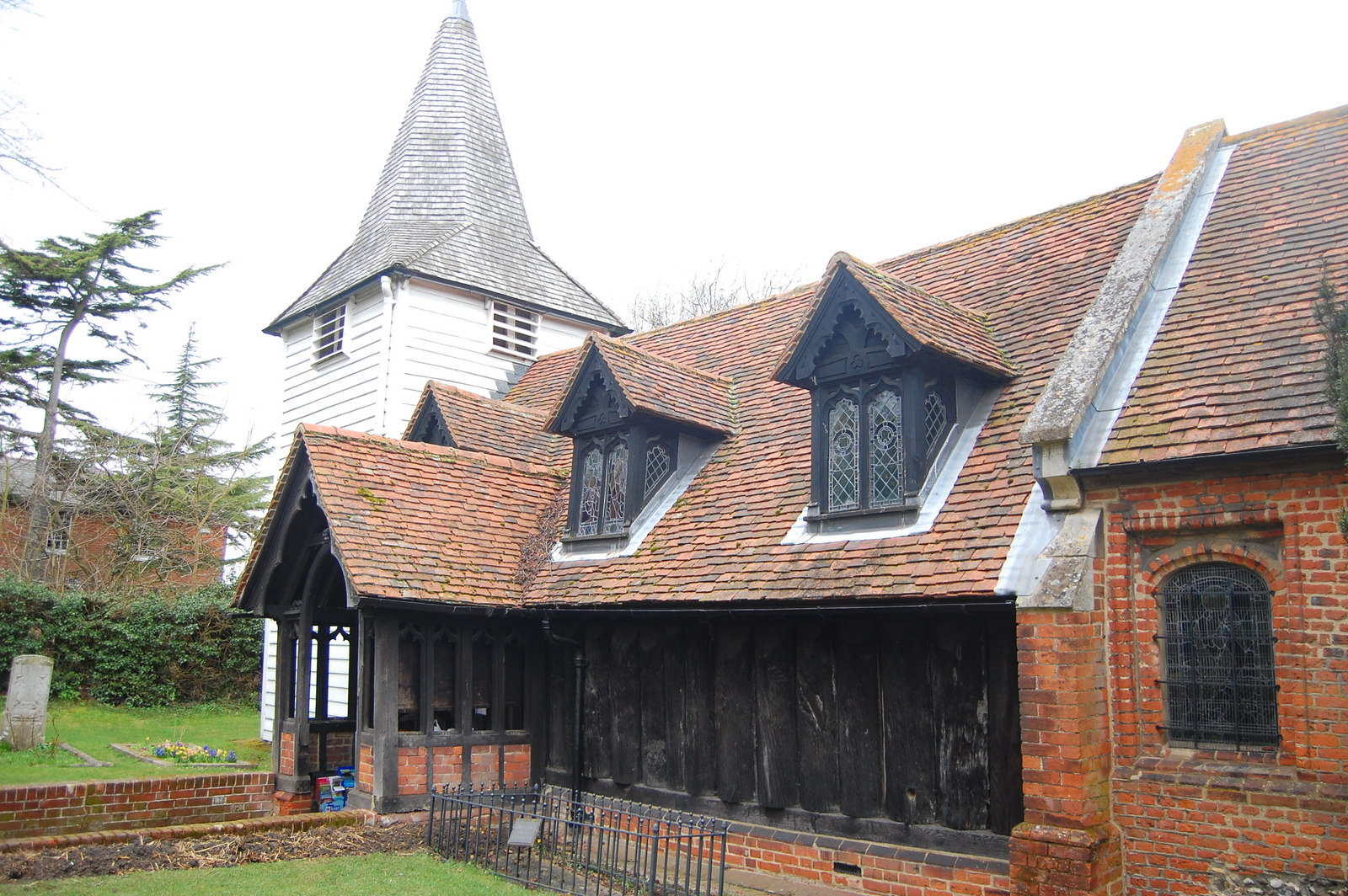 10 Anglo-Saxon churches, walls and monuments to rediscover this summer ...